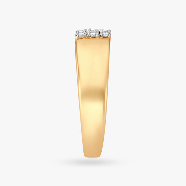 Classic Sparkle Diamond Finger Ring