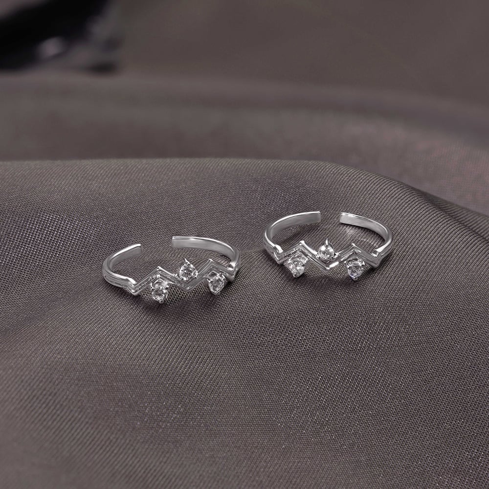 Silver Toe Rings for Women: Adjustable Bichiya & More | Mia by Tanishq