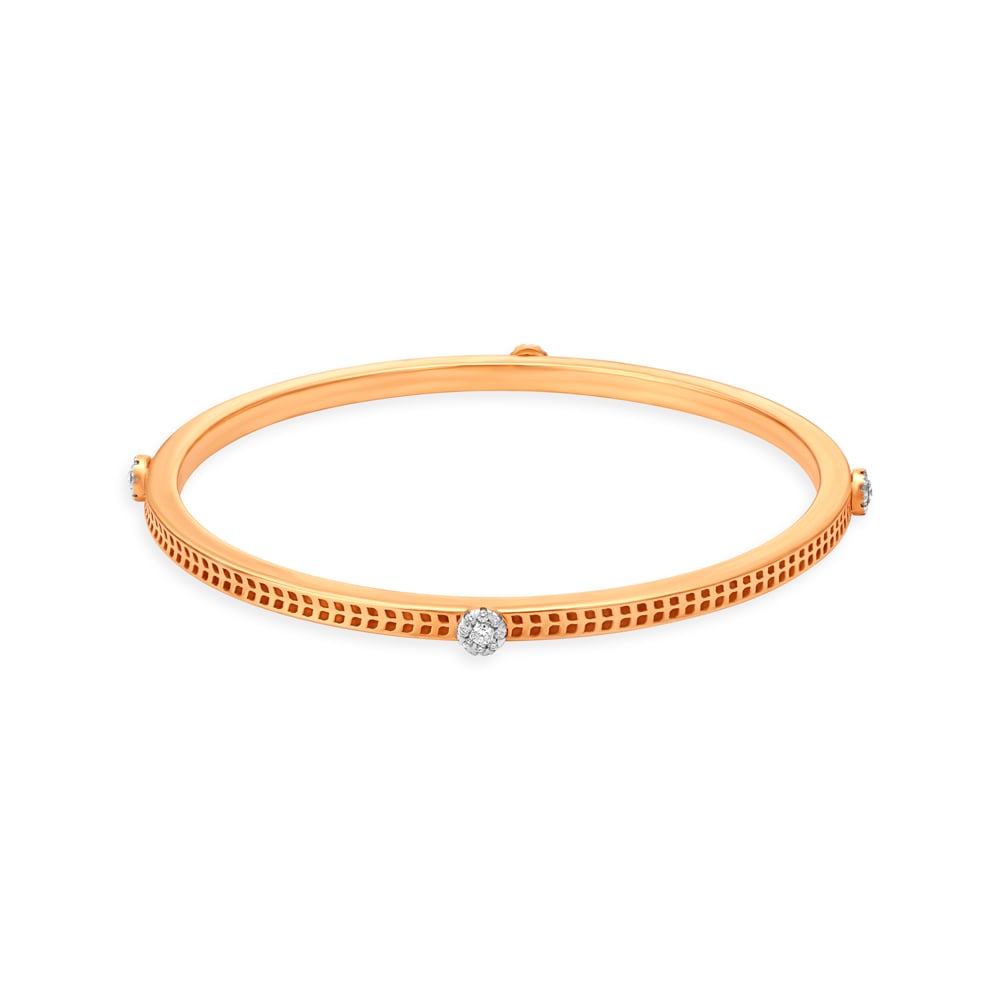 Tanishq 14 carat gold jewellery store