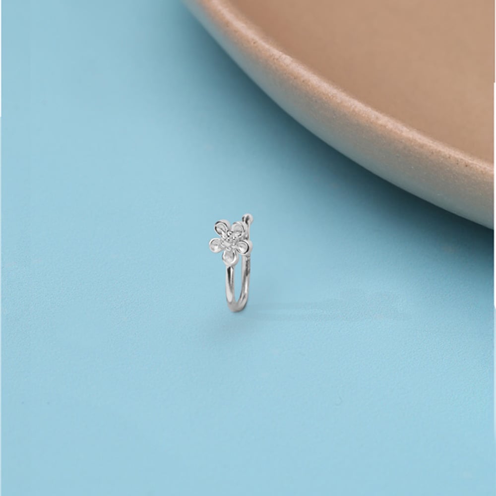 Nose Pins: Buy Delicate & Trendy Gold & Diamond Nose Rings | Mia by Tanishq