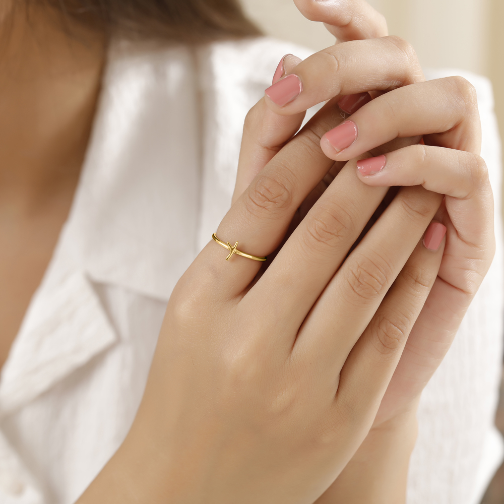 Buy Letter Y 14KT Yellow Gold Initial Ring Online | Mia by Tanishq